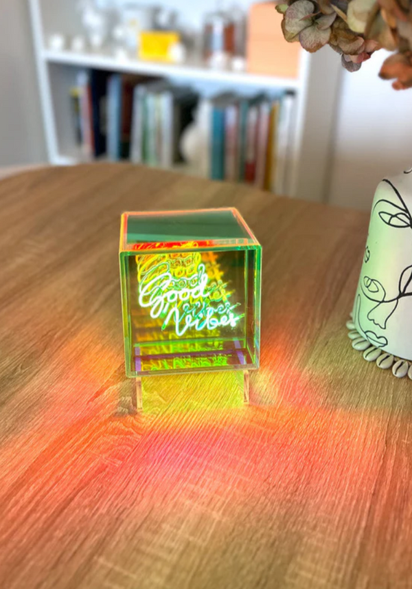 Lampe Cube Good Vibes - Blush Sélection